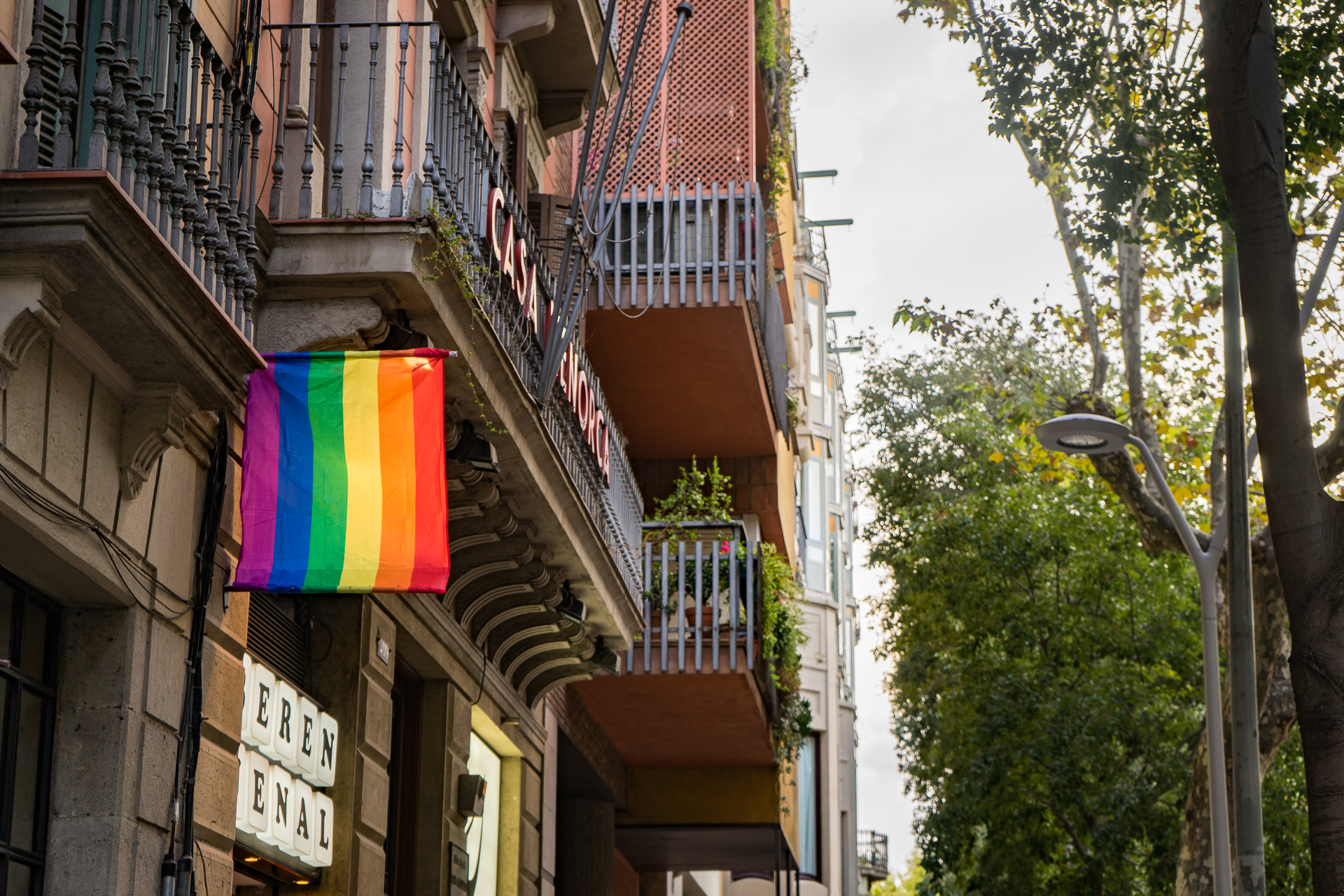 Lesbian Bars in Barcelona | Gabriela Here and There